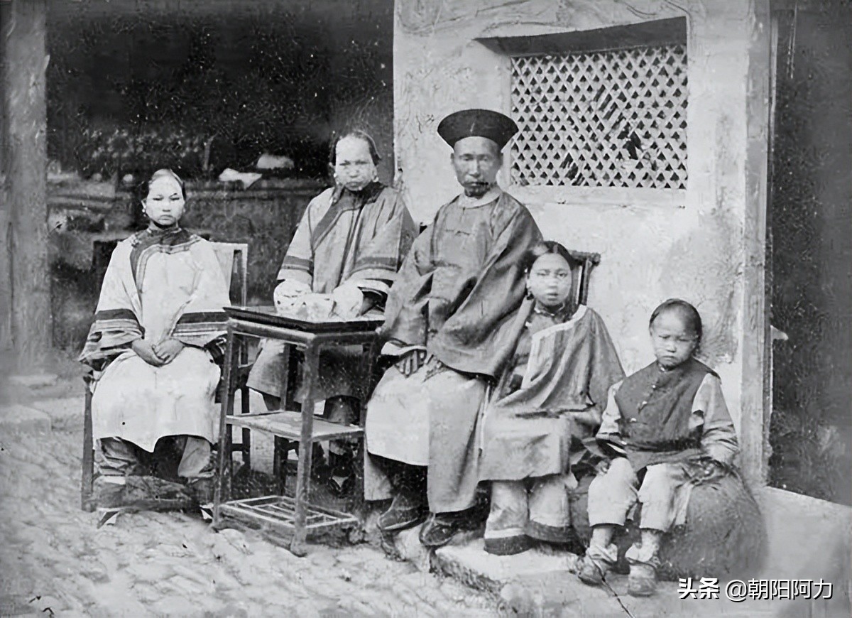 You must have never seen these family photos - iNEWS