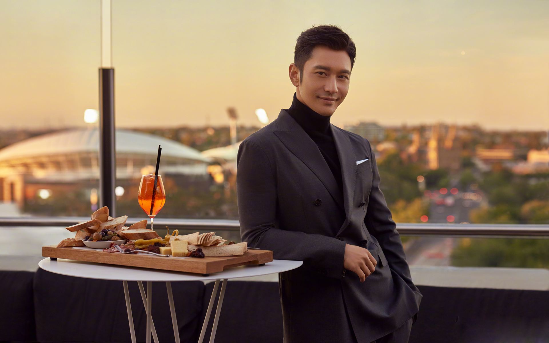 After Huang Xiaoming and Yang Ying officially announced their divorce ...
