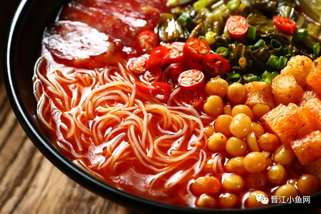 This bowl of Minnan rice noodles in Jinjiang comes from the first pure ...