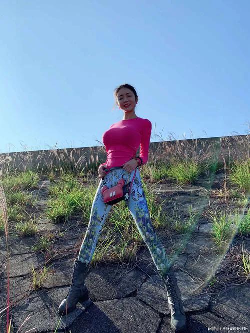 Pan Chunchun, a female star who has been controversial since her debut ...