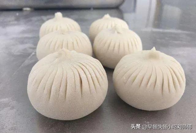 How to use water for steamed buns in the steamed bun shop?How much ...
