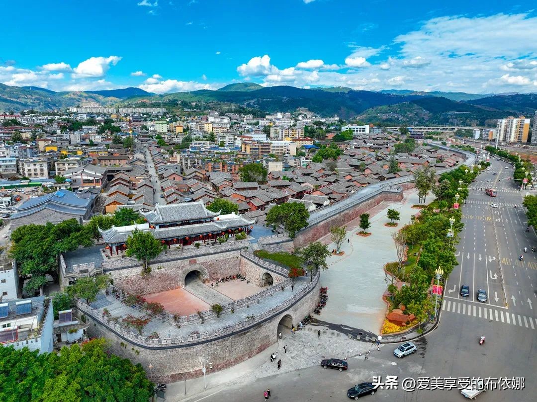 Congratulations—Jianchang Ancient City won the National 4A Tourist ...