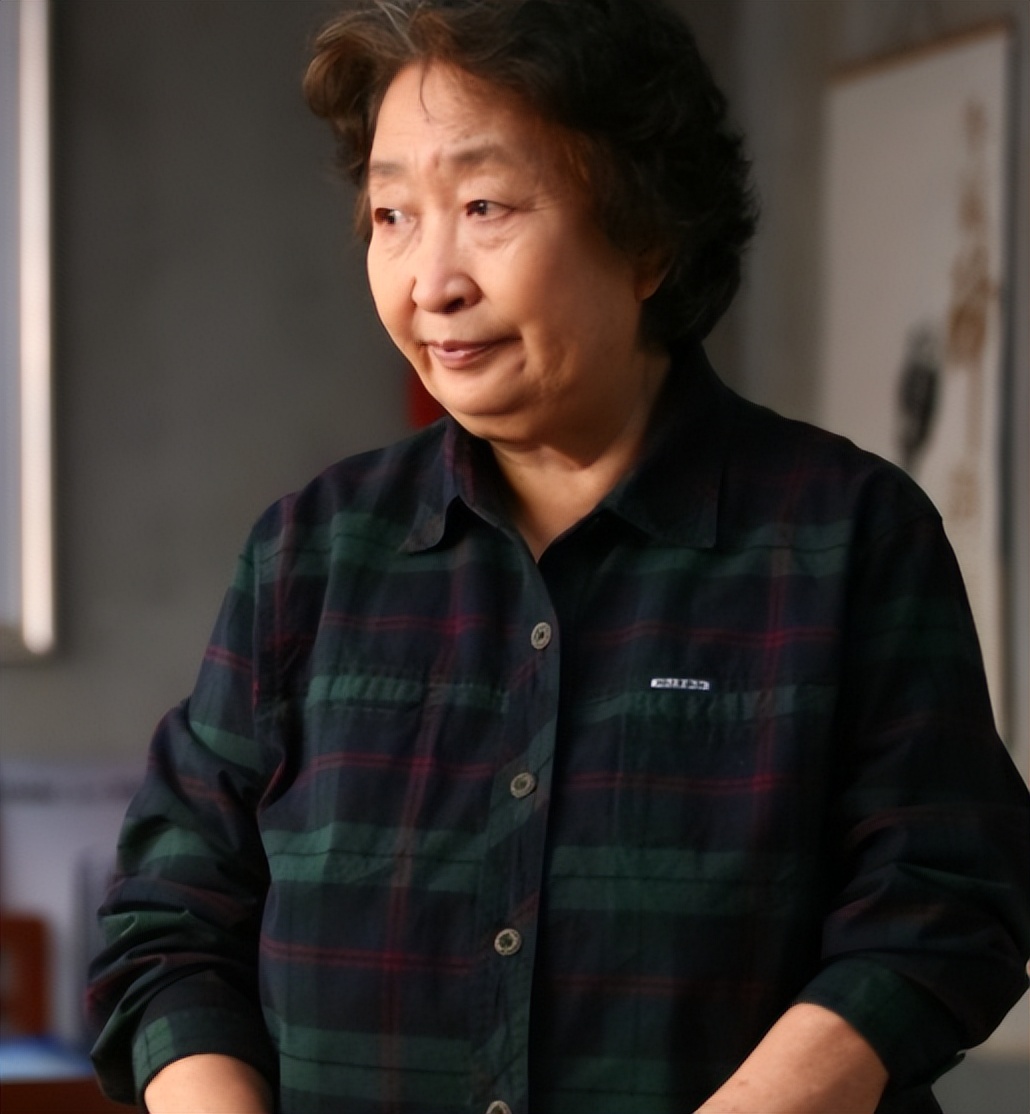 Peng Yu: Her husband died of paralysis for 8 years, her brother-in-law ...