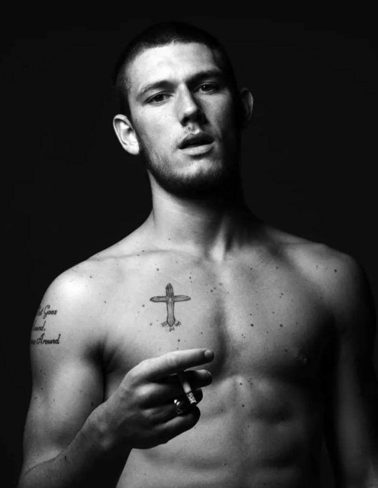British actor Alex Pettyfer married to German supermodel - iMedia