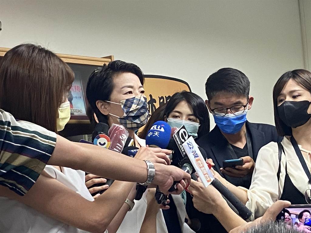 Green Camp insisted that the mainland blocked the BNT vaccine Huang Shanshan: Why is it OK for ...