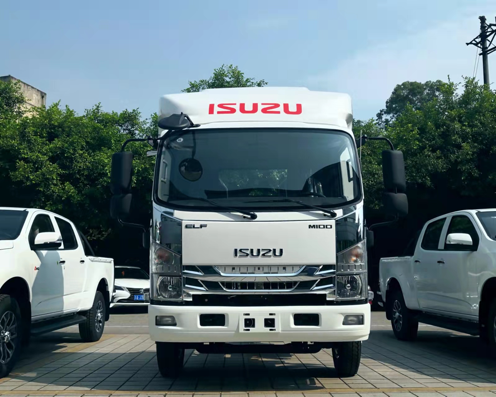 Exclusive use of Isuzu's latest 2.5L engine!Qingling Isuzu compliant ...