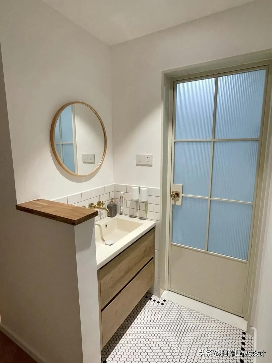 Half-wall partition method of dry and wet separation dry area in ...