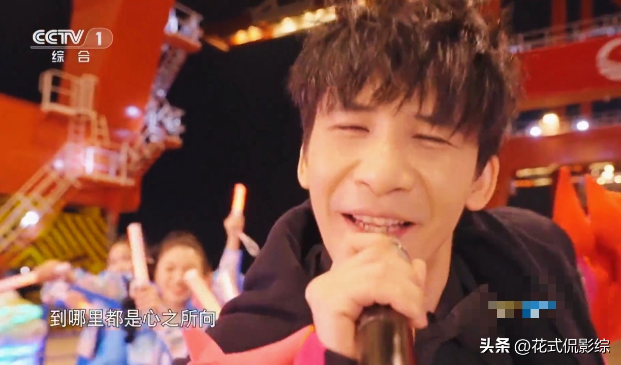 Concert in the Greater Bay Area, Ren Luyu Card C position, Xue Kaiqi and Yu Kewei sang in the ...