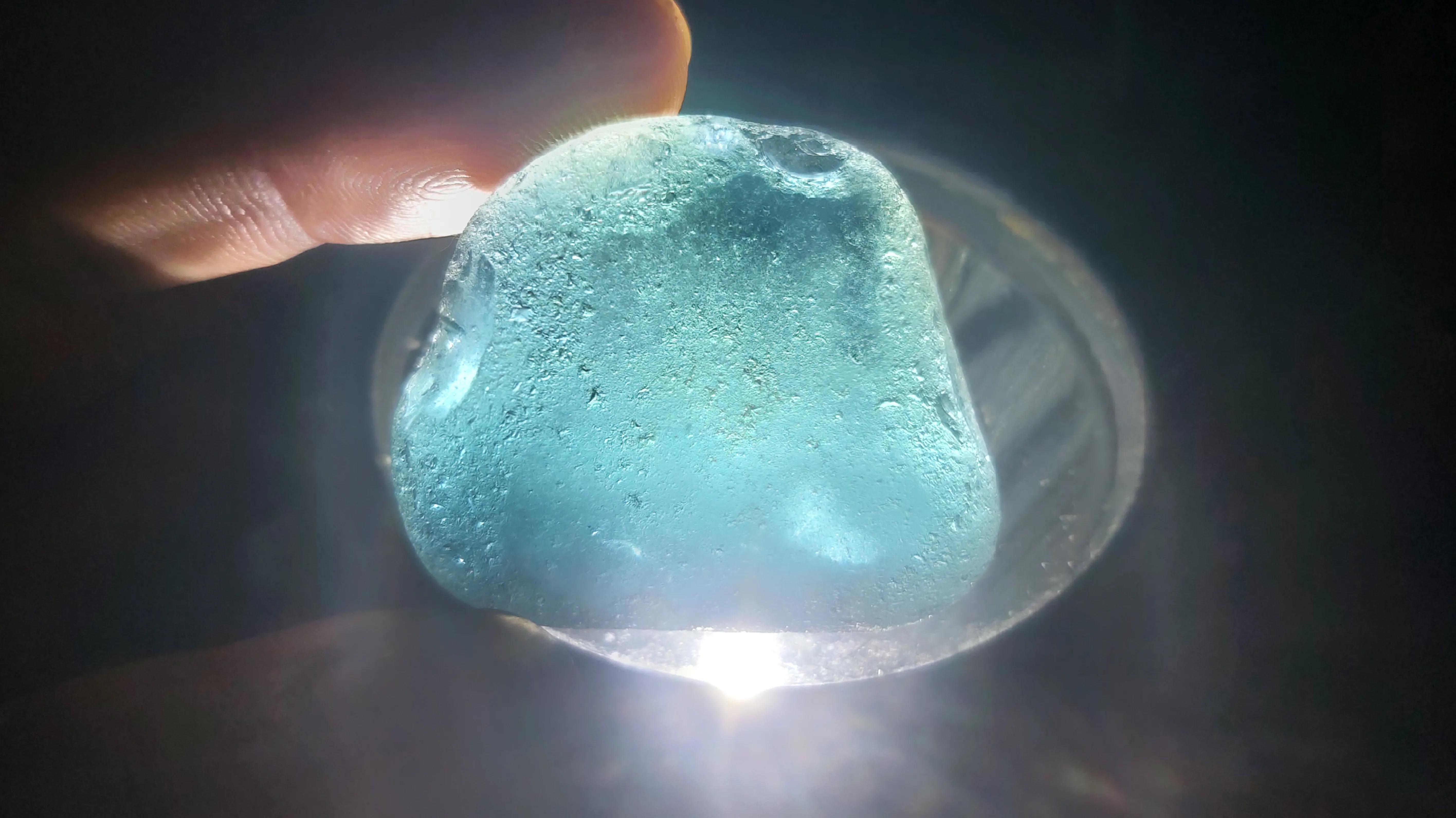 Lunar glass meteorites are magnetic - iNEWS