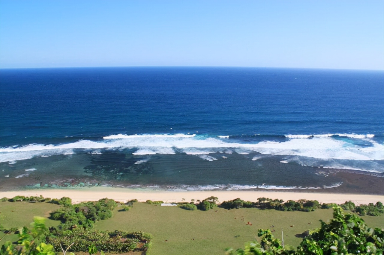 Whoever controls the only Nanwei Island that is exposed to the sea will ...