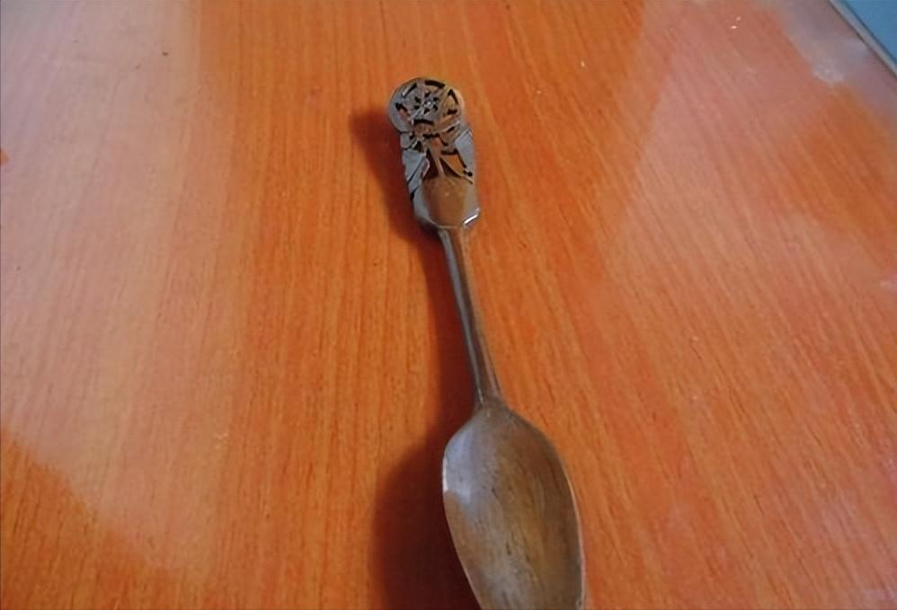 On the origin and development of ancient Chinese spoons, their status ...