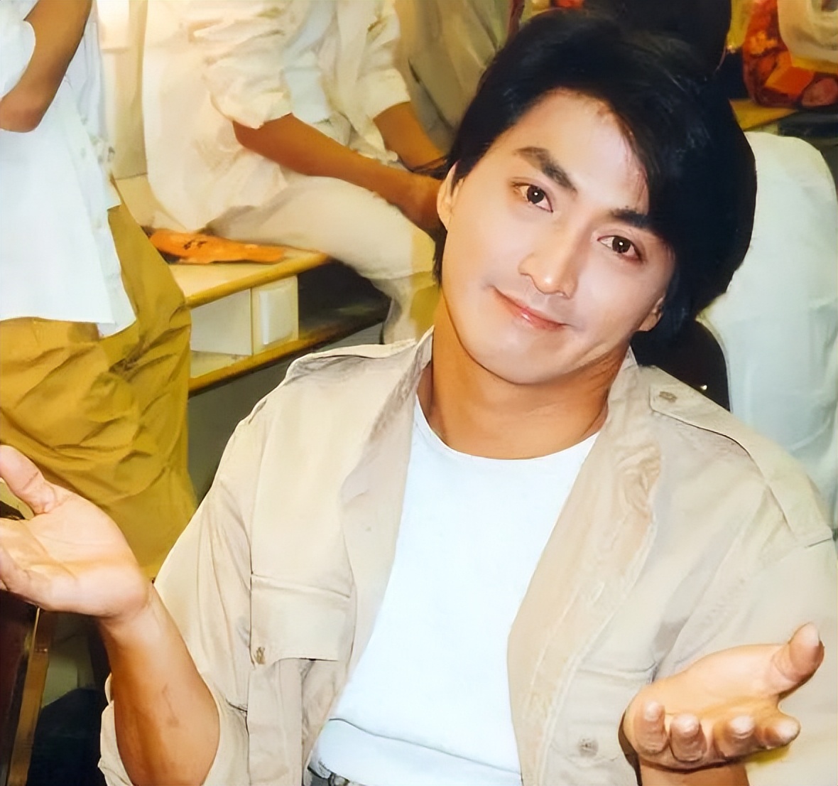 Do you remember "Love in the Sea"?We've seen proof that we're not young anymore - iNEWS