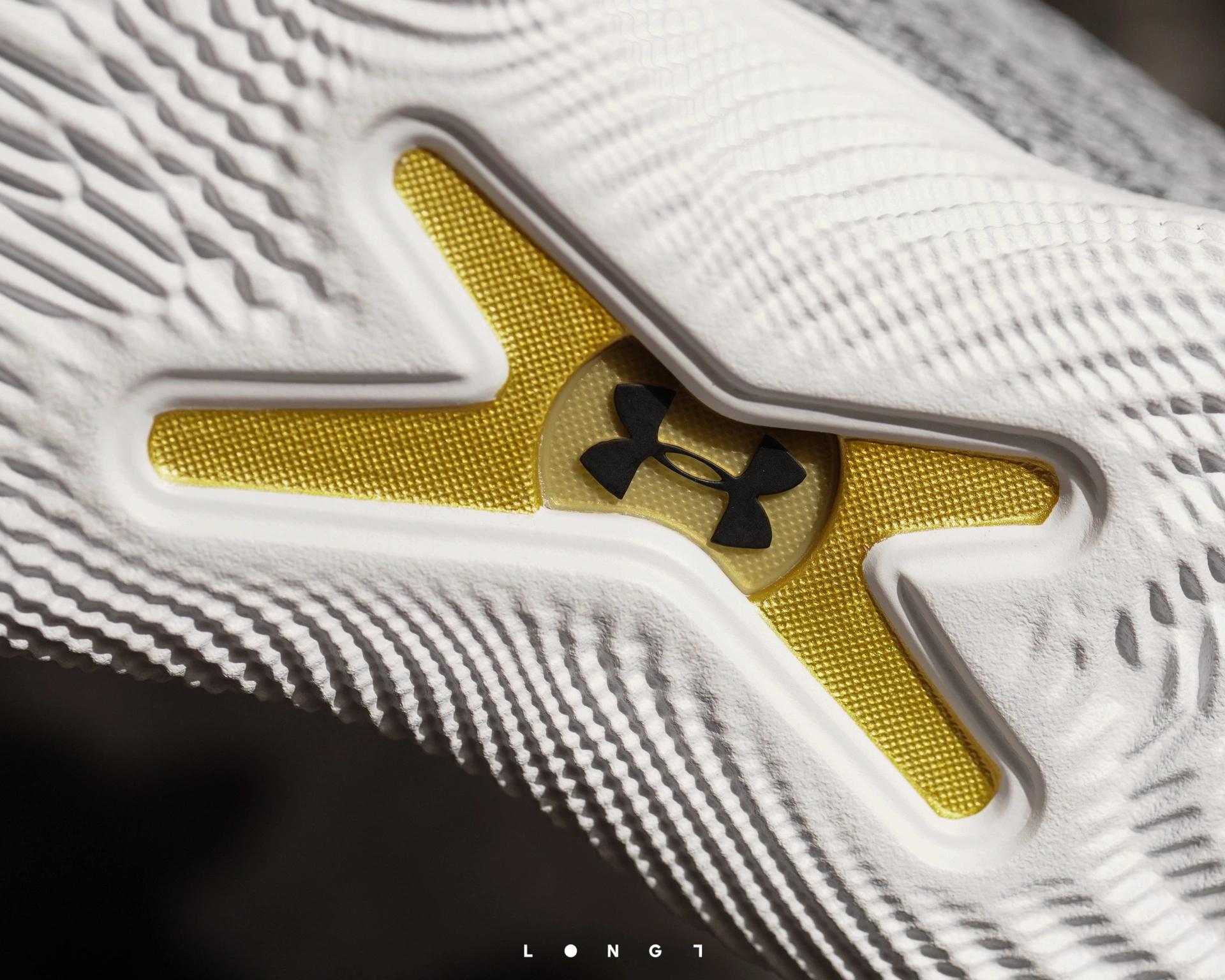 The Curry Flow 10 Father to Son is inspired by three generations of the ...