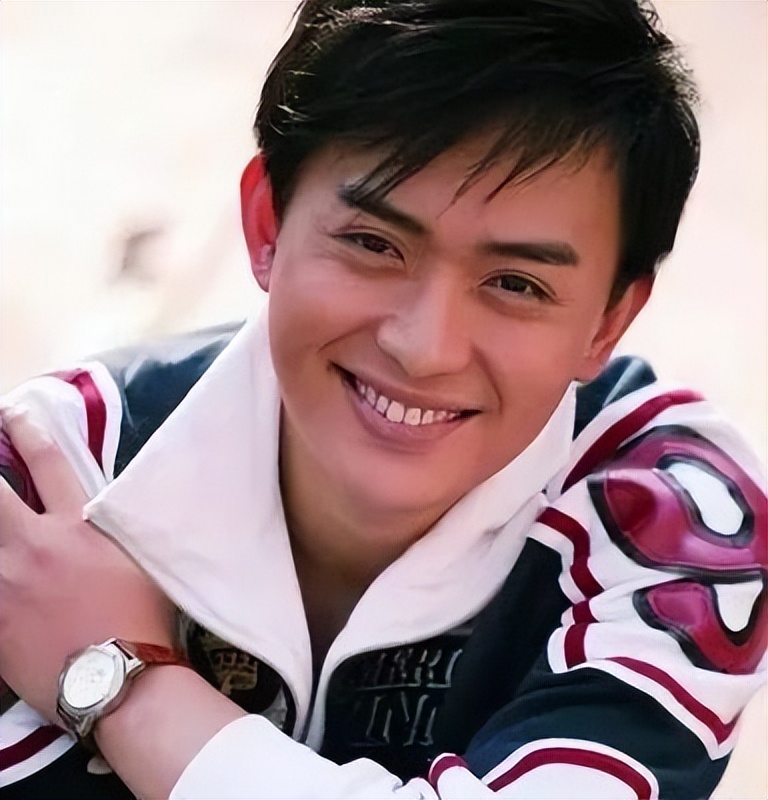 "Prince in Ancient Costume" Huang Haibing: Divorced because of his wife ...