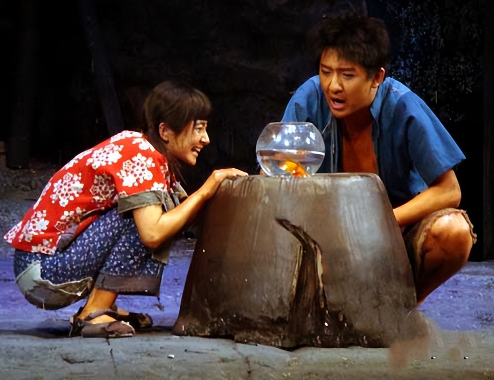 A review of Beijing Renyi's classic Lao She play "Dragon Beard Ditch ...