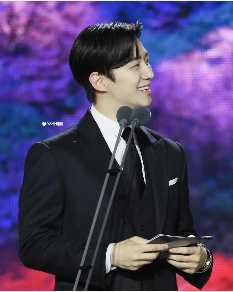 Li Junhao once again attended Baeksang Koreans love him so much the ...