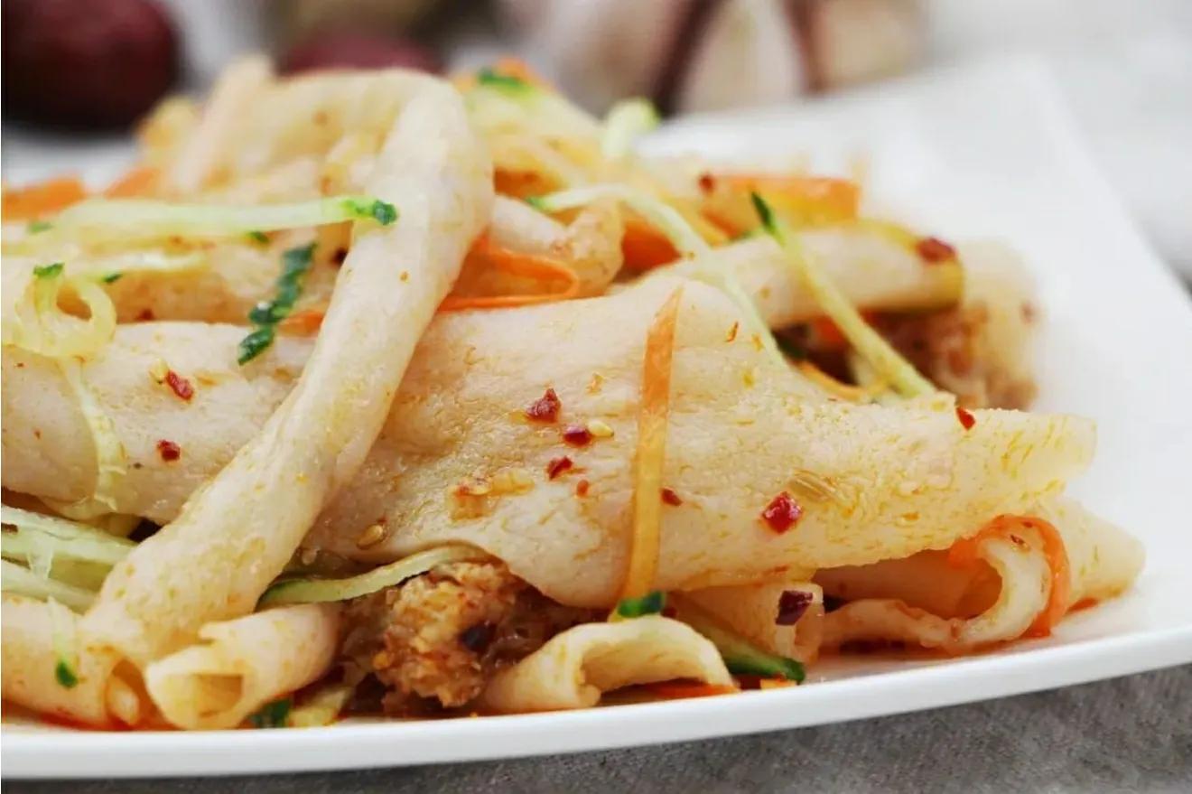 Summer starts with a bowl of Liangpi - iMedia