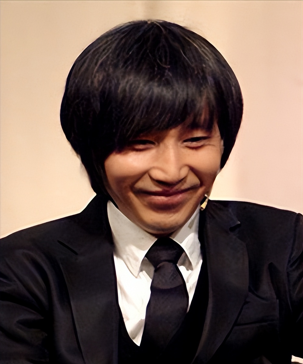 Zhang Yadong's flirtatious love history, conquered 7 goddesses by talent, half of the ...