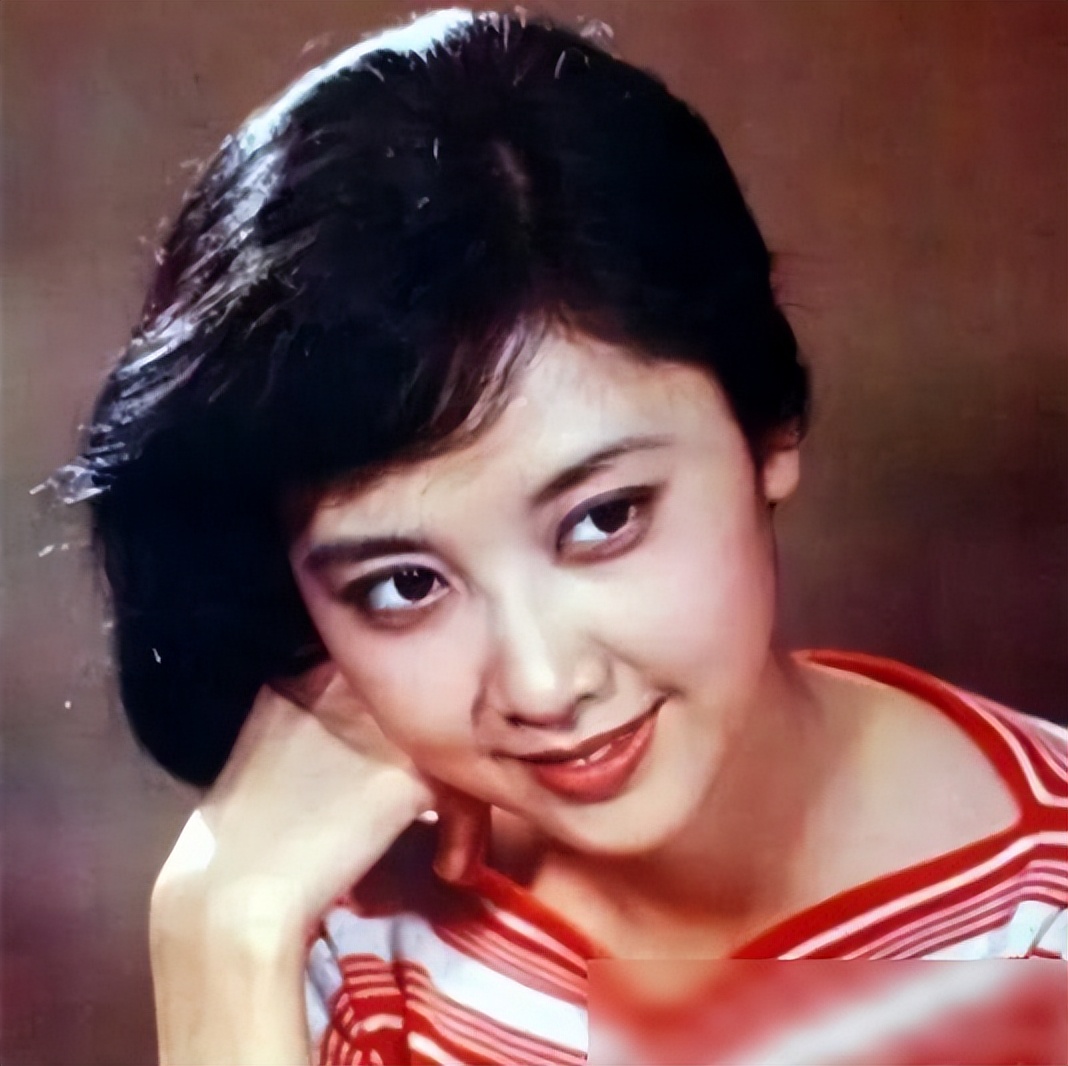 Seeing the aging appearance of 71-year-old Zhu Lin, I realized that the ...