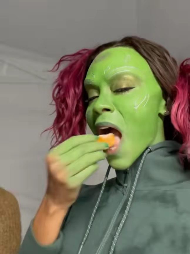 Gamora's life was hard on the set. In order to lose weight, she could ...