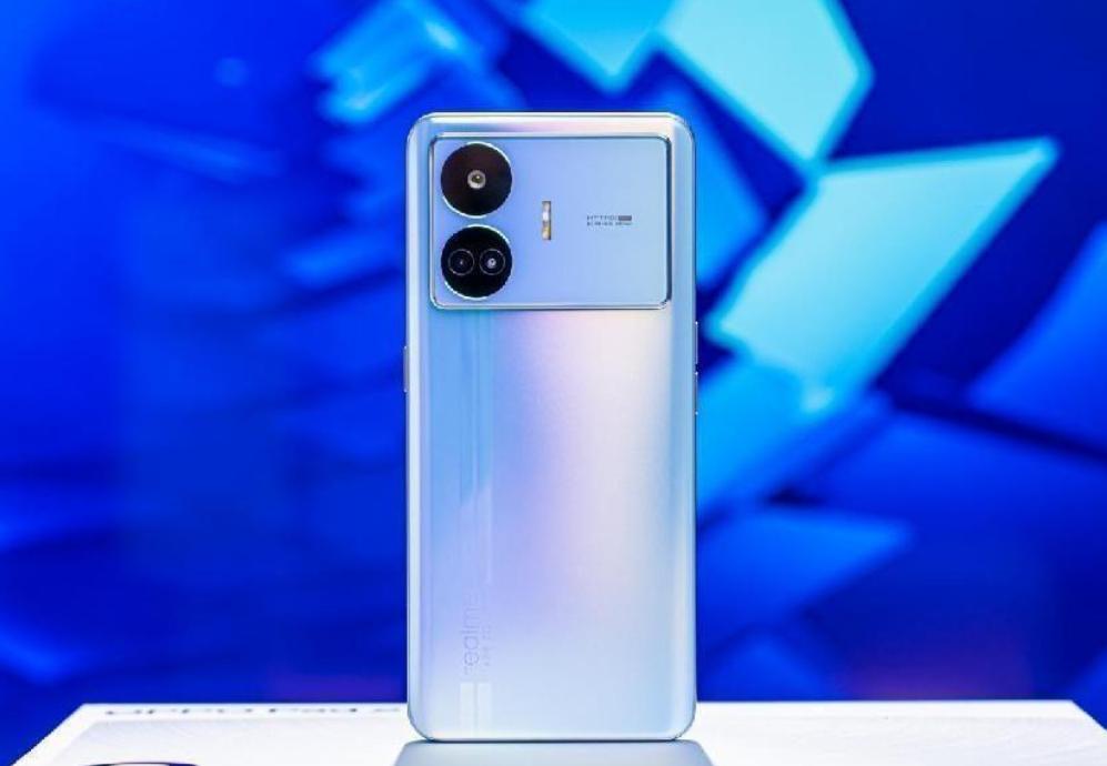 Mobile phones do not need to be too expensive. These 4 cheap high ...