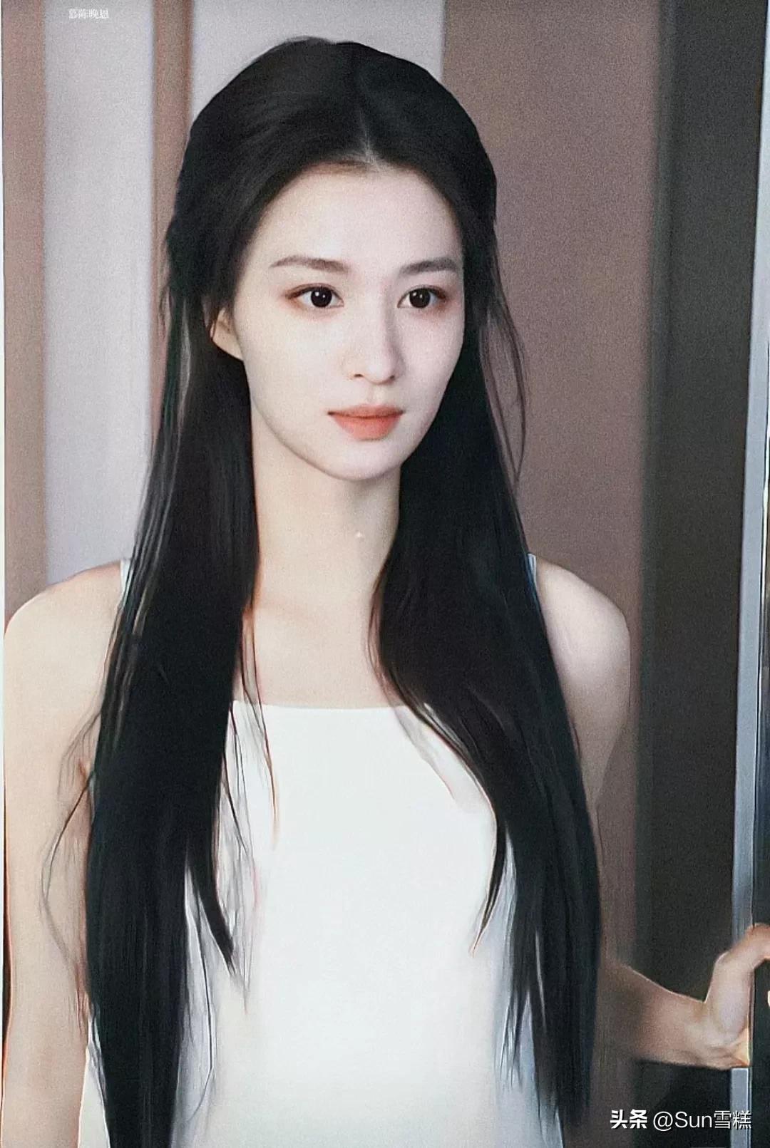 When TV dramas return to life, will Xu Qin and Song Yan be happy? - iNEWS