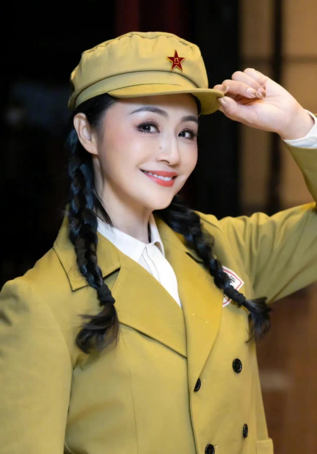 Actor Wang Ban: Falling in love with Cao Ying at first sight, married ...