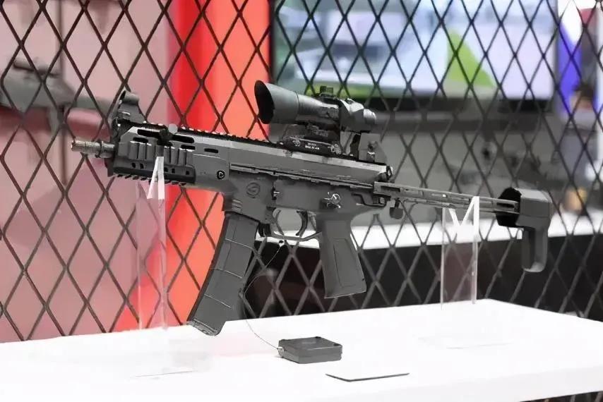 The three major appearance highlights of the domestic CS/LS7 new punch show excellent ergonomic ...