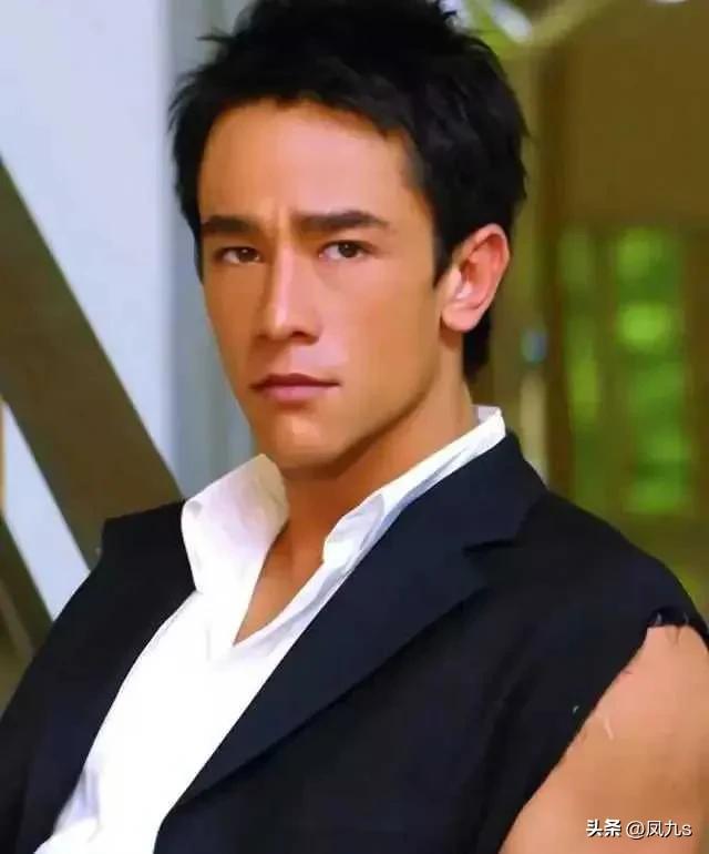 Wu Yaohan, a Hong Kong actor worth 3.5 billion, passed away. He was ...