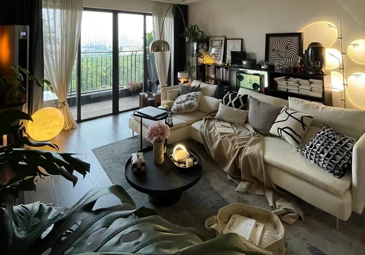 My family has three of the "eight idle items" in Chinese families ...