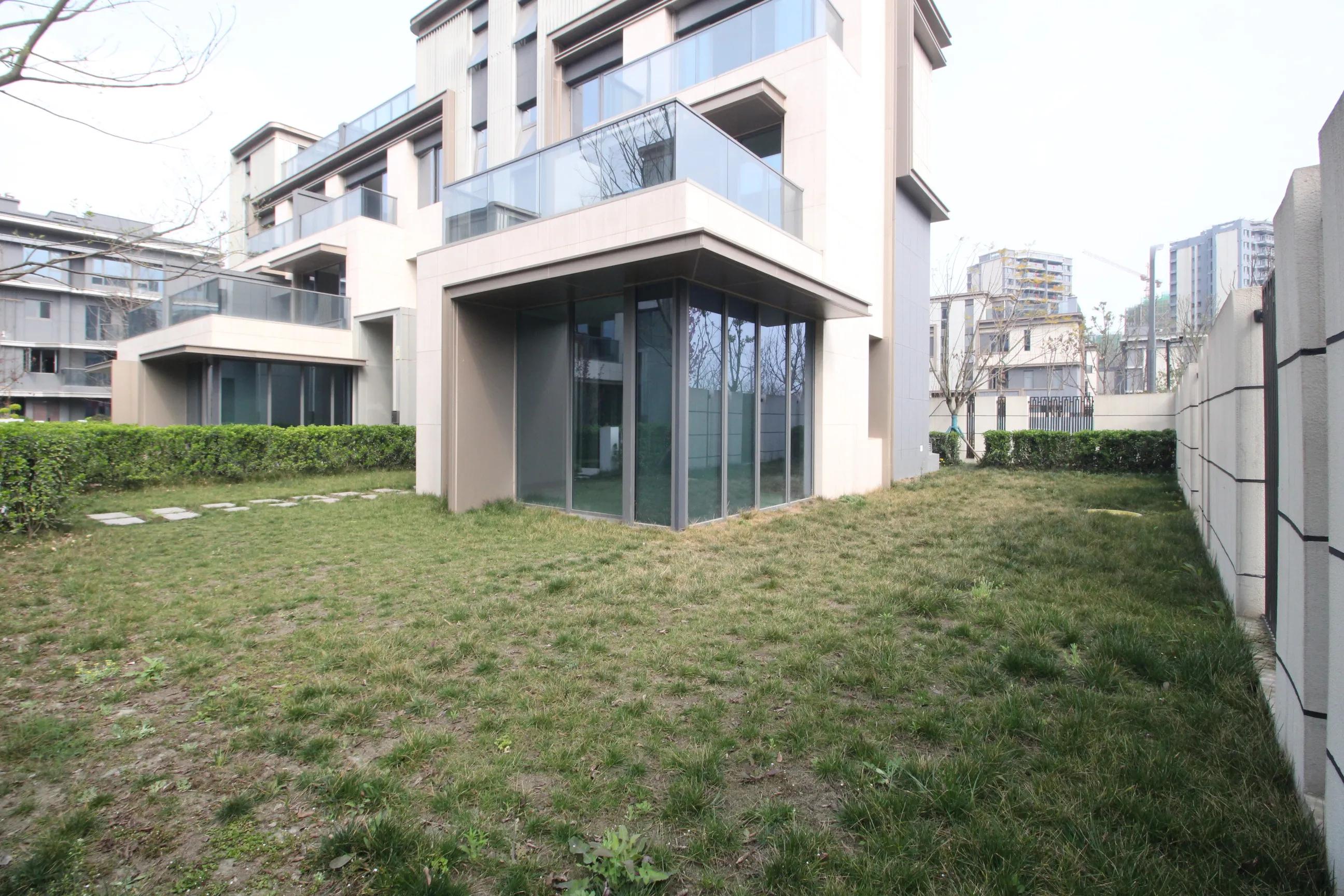 Who have bought the houses in Chengdu, come in and take a seat. - iNEWS