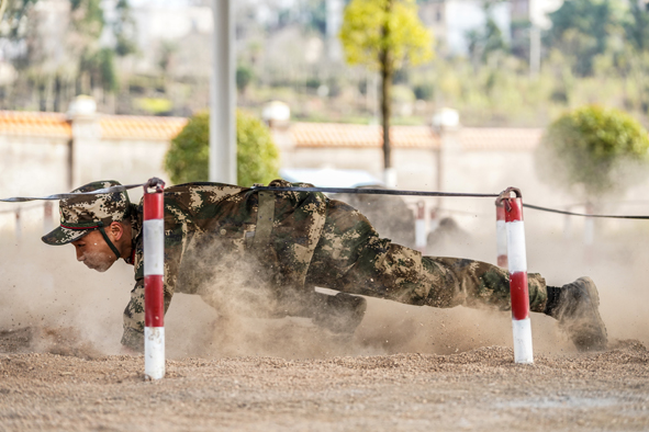 Defeat the 400-meter obstacle, the old and new PK releases "the power ...