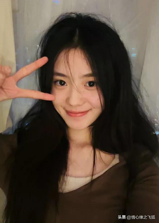 Liu Haocun took a selfie with his face in the four palaces, and his ...