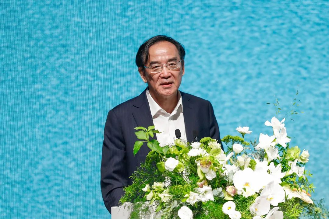 Commemorating the centenary of Xie Jin's birth: he is like a star ...