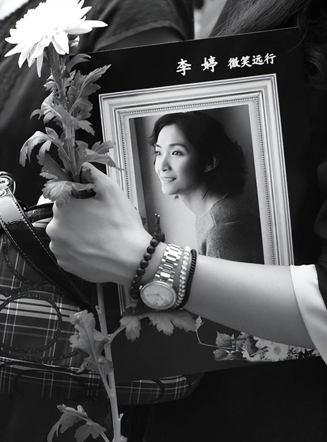 Famous actor Li Ting, 10 years after his death, his ex-husband ...