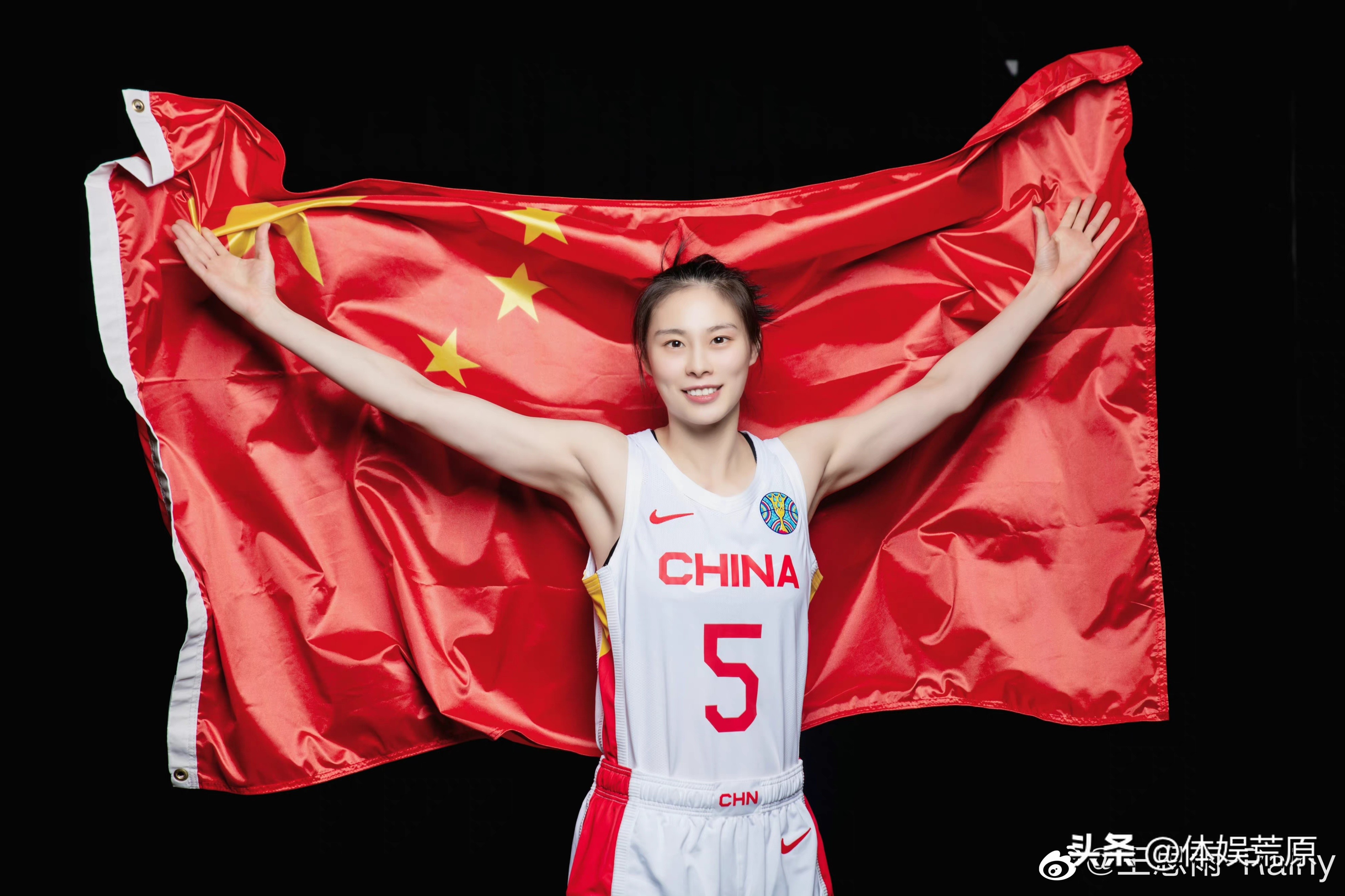 Li Meng beat the Dream Team by 21 points, Wang Siyu broke out 17+4+6 ...