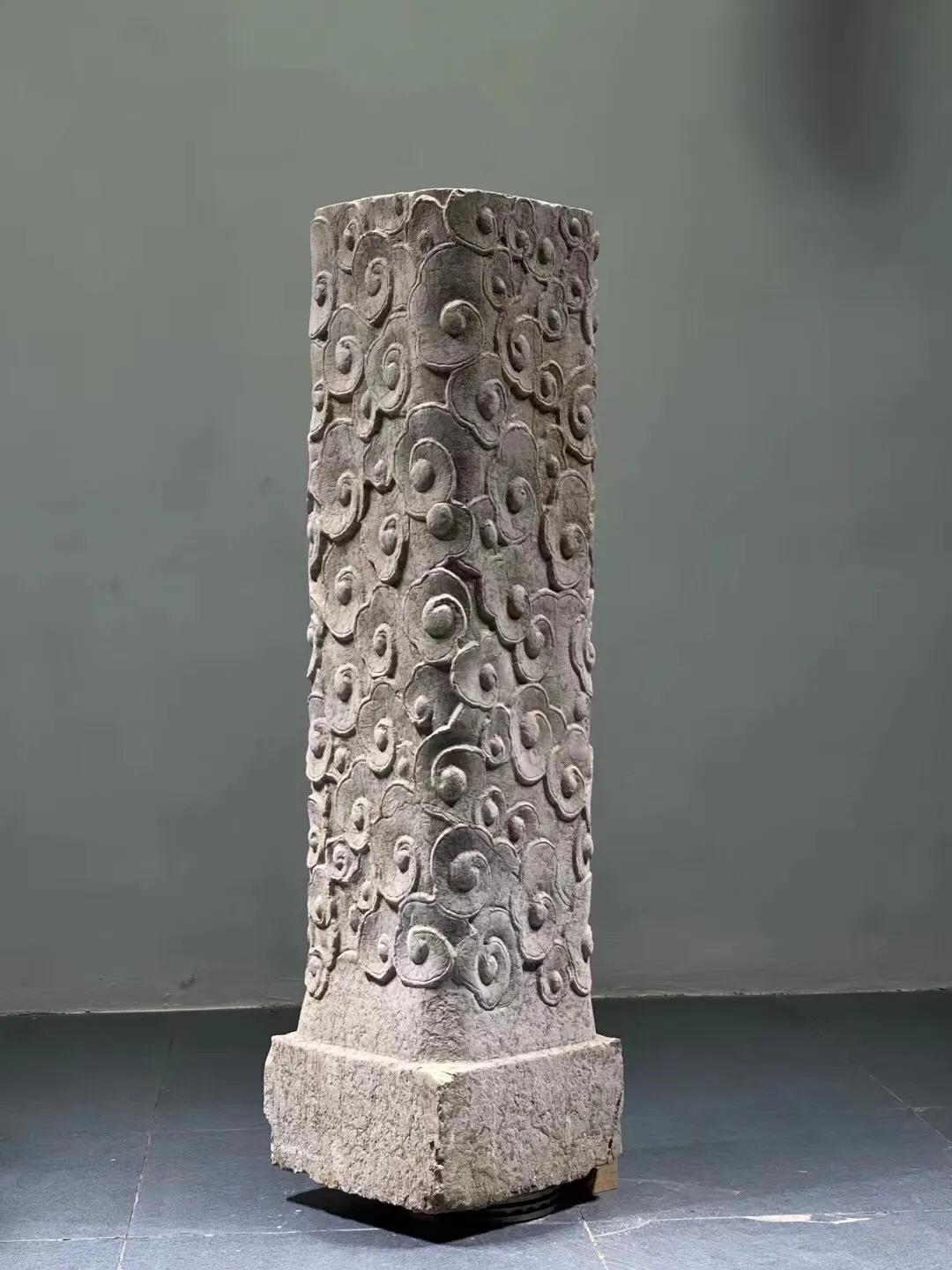 [Cloud pillar] The carving is fine.Beautifully shaped bluestone.Ming ...