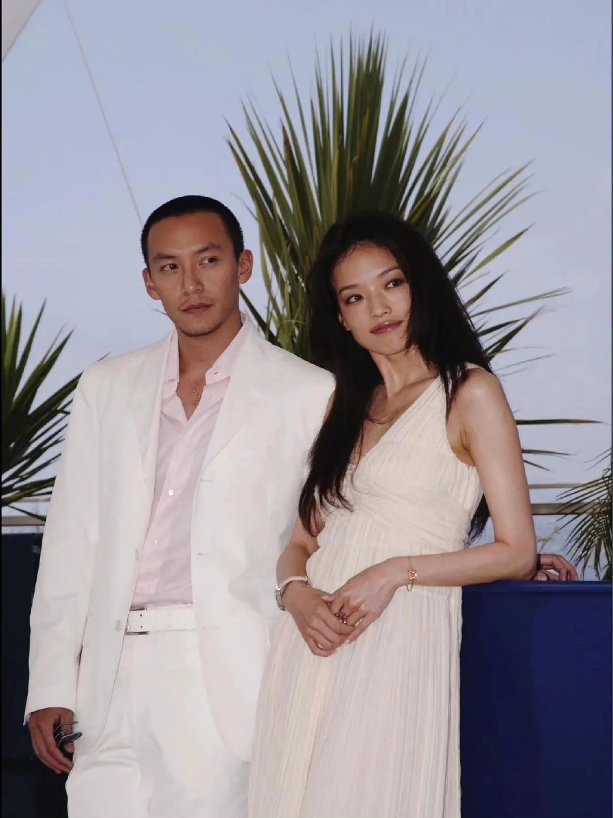 Shu Qi is beautiful abroad again, her white dress flutters like a ...