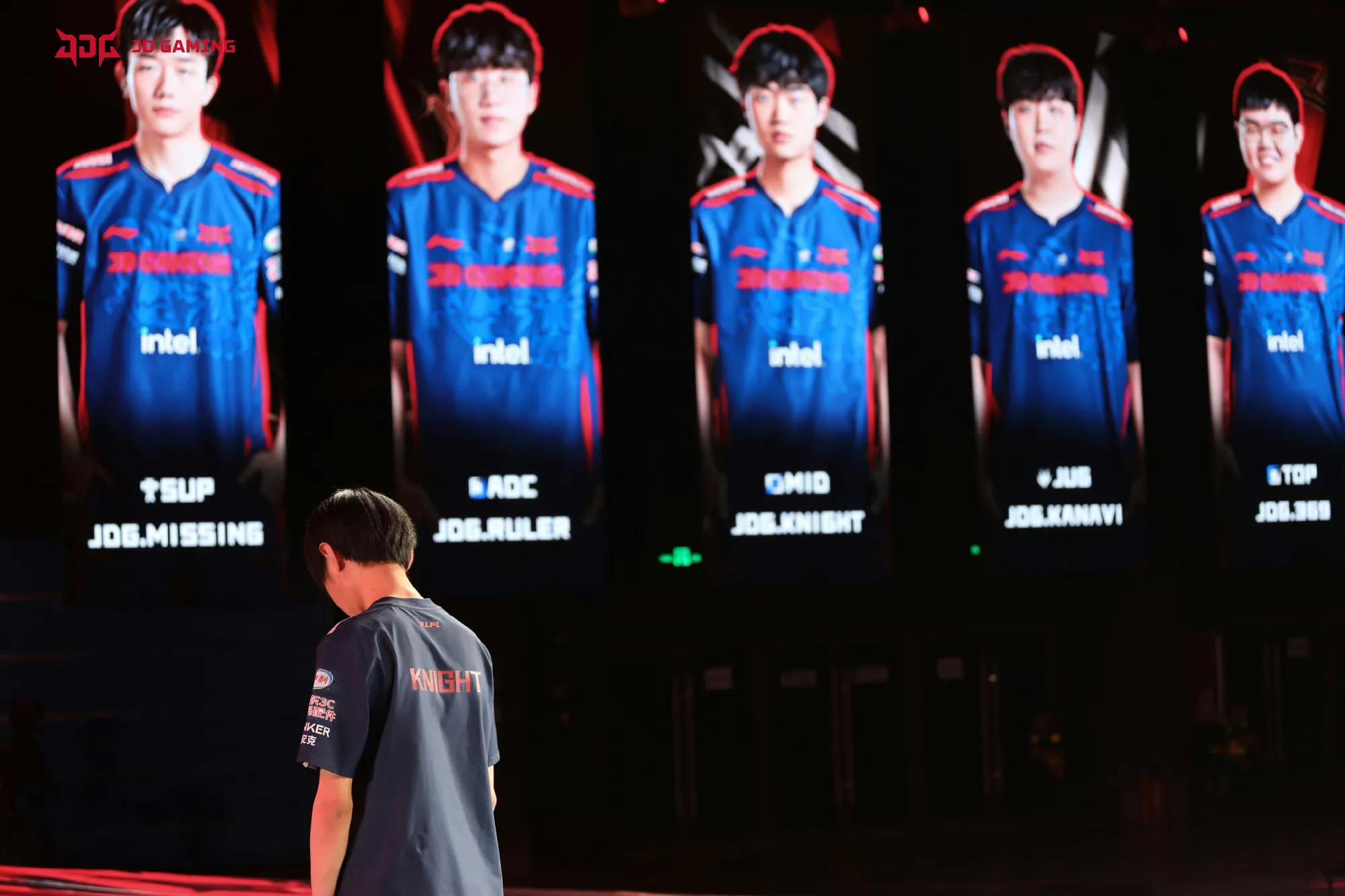 "JDG faces LNG's six-game winning streak picture" has become popular, BLG has become its own ...