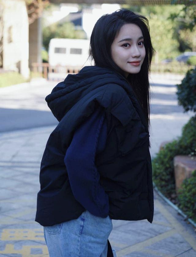 After the performance of [Juvenile Song Xing] and then [Man Jianghong ...