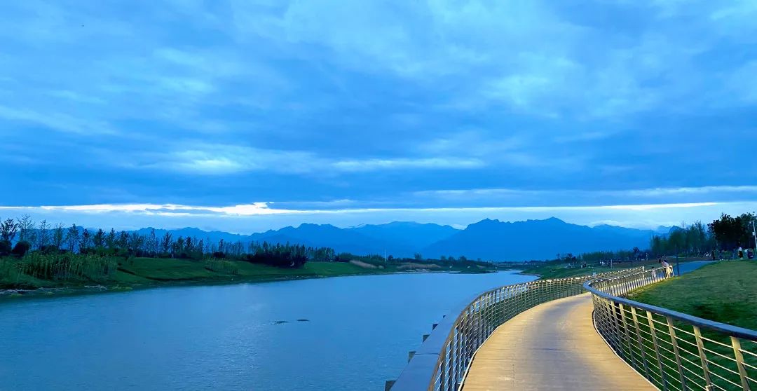 Into the Fenghe "Wizard of Oz" together - iNEWS