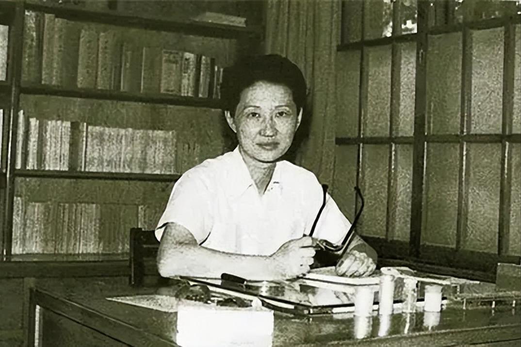 Love Story of the Republic of China: "Love in a Fallen City" between ...