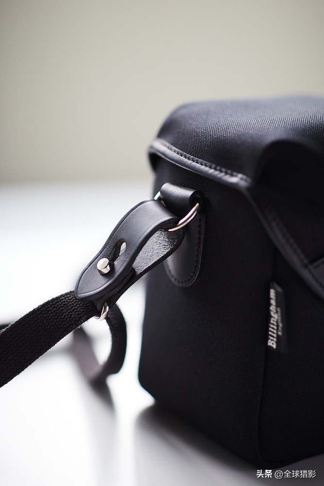 Reviewing the Billingham 72: Is it the perfect match for your everyday ...