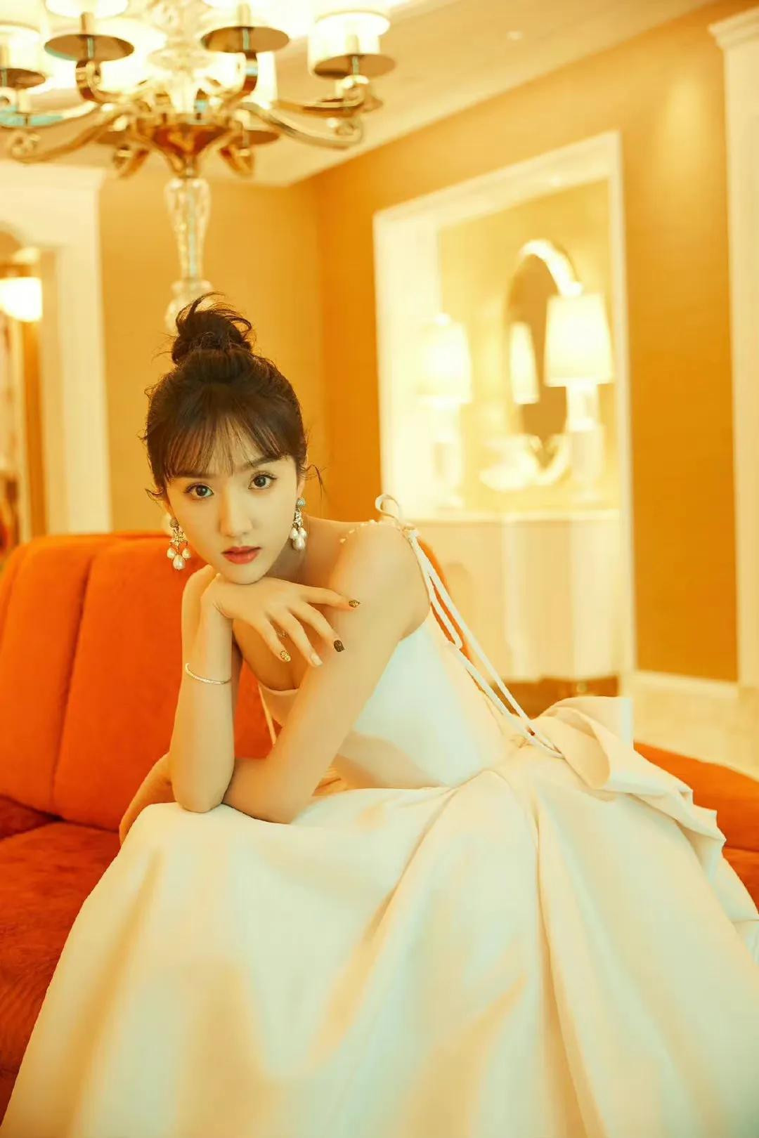 Su Xiaotong won the Huading Award for Best Actress in Ancient Costume ...