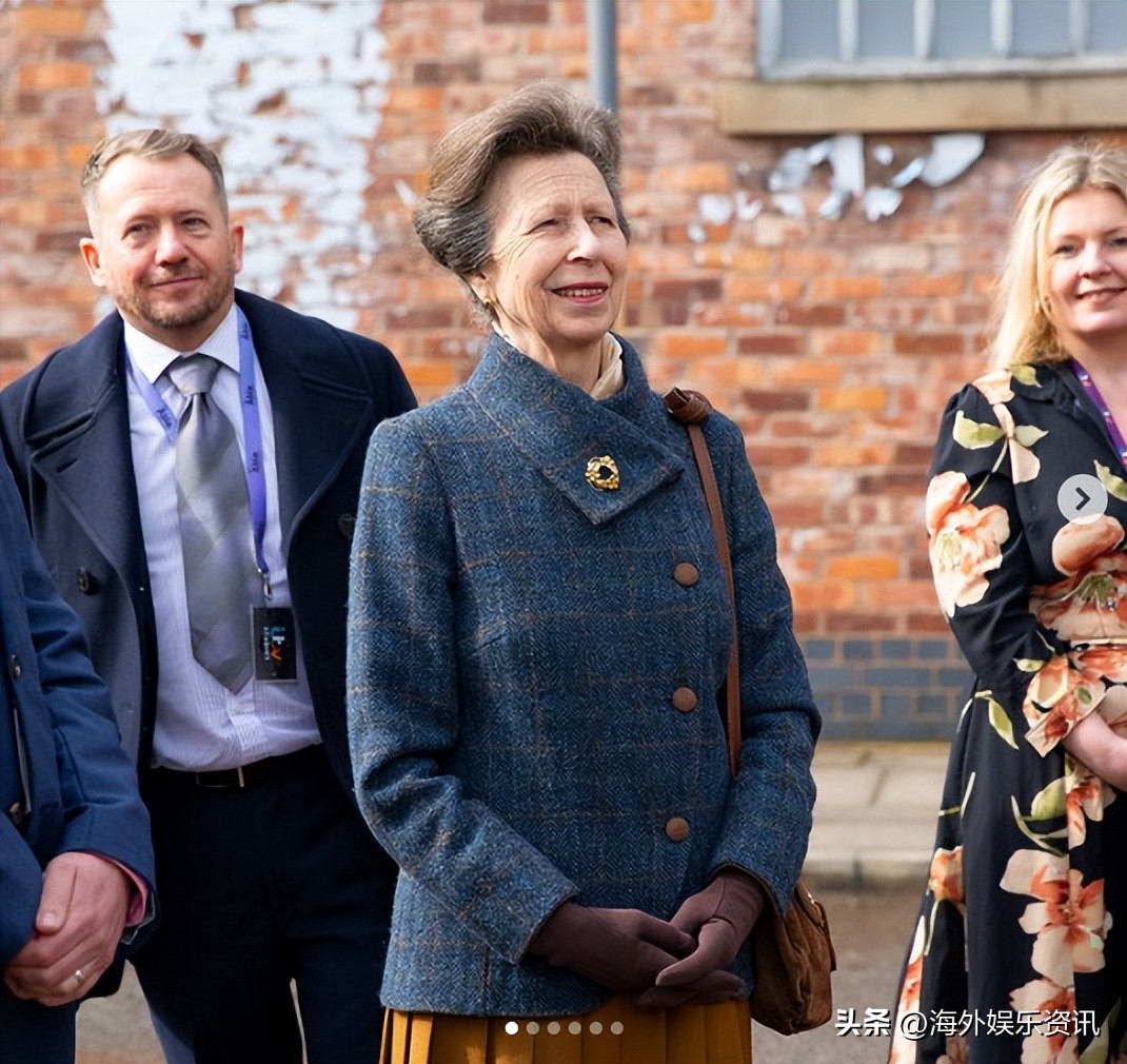 Princess Anne surprises fans with unexpected appearance! - iMedia