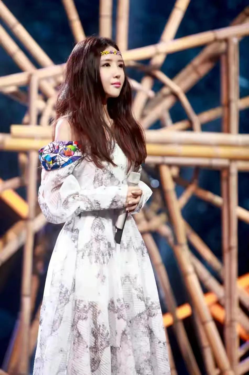 Liu Meilin is beautiful - iNEWS