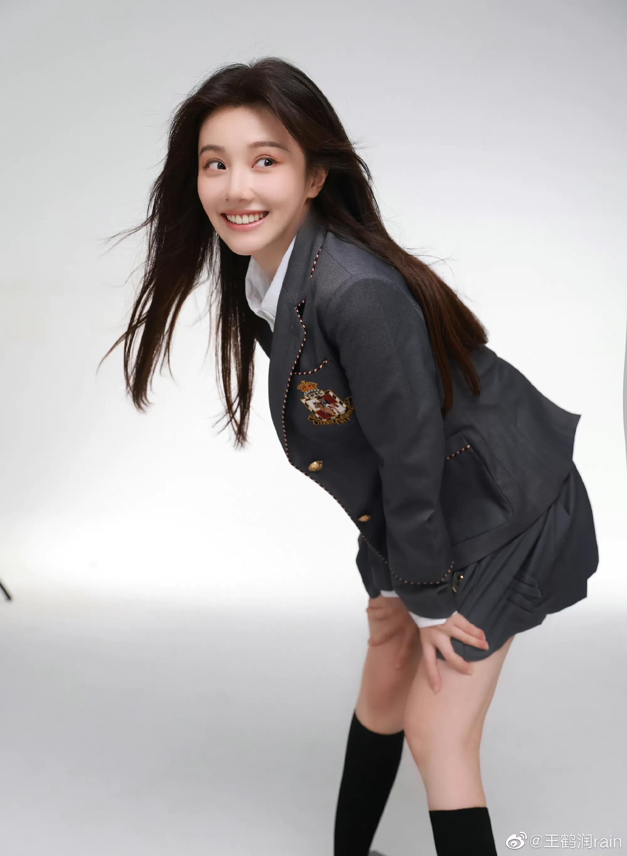 Beautiful picture of Wang Herun - iNEWS