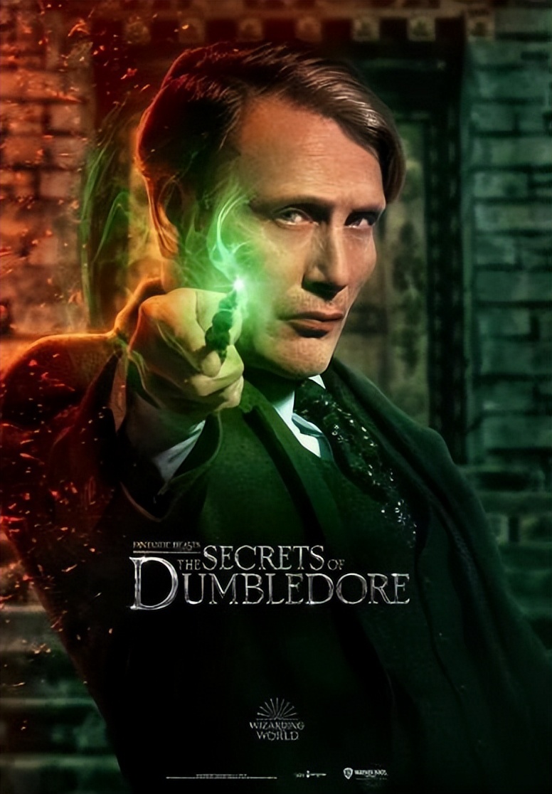 Max Mikkelsen "The Sexiest Man in Denmark" - iNEWS