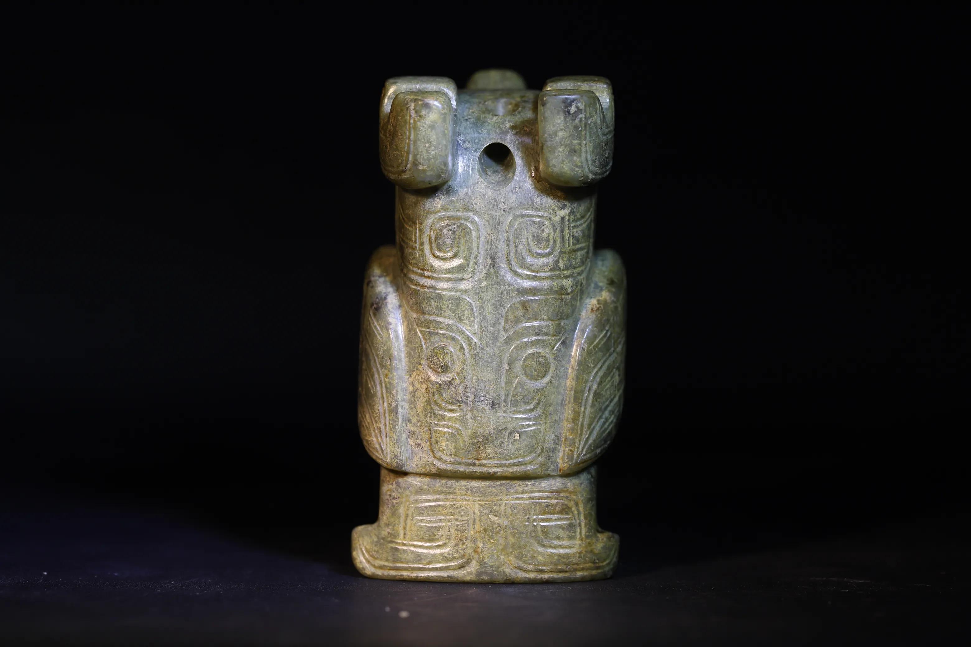 Shang Dynasty Jade Owl - iMedia