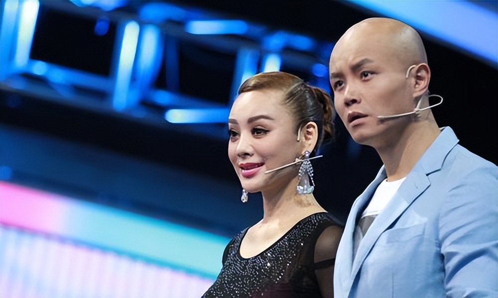 48-year-old host Le Jia's current situation: Living in a villa in the ...